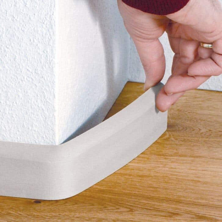 Neuhofer Sockelleiste SK003 aus Kunststoff, flexibel 2,4 Meter | 1034452